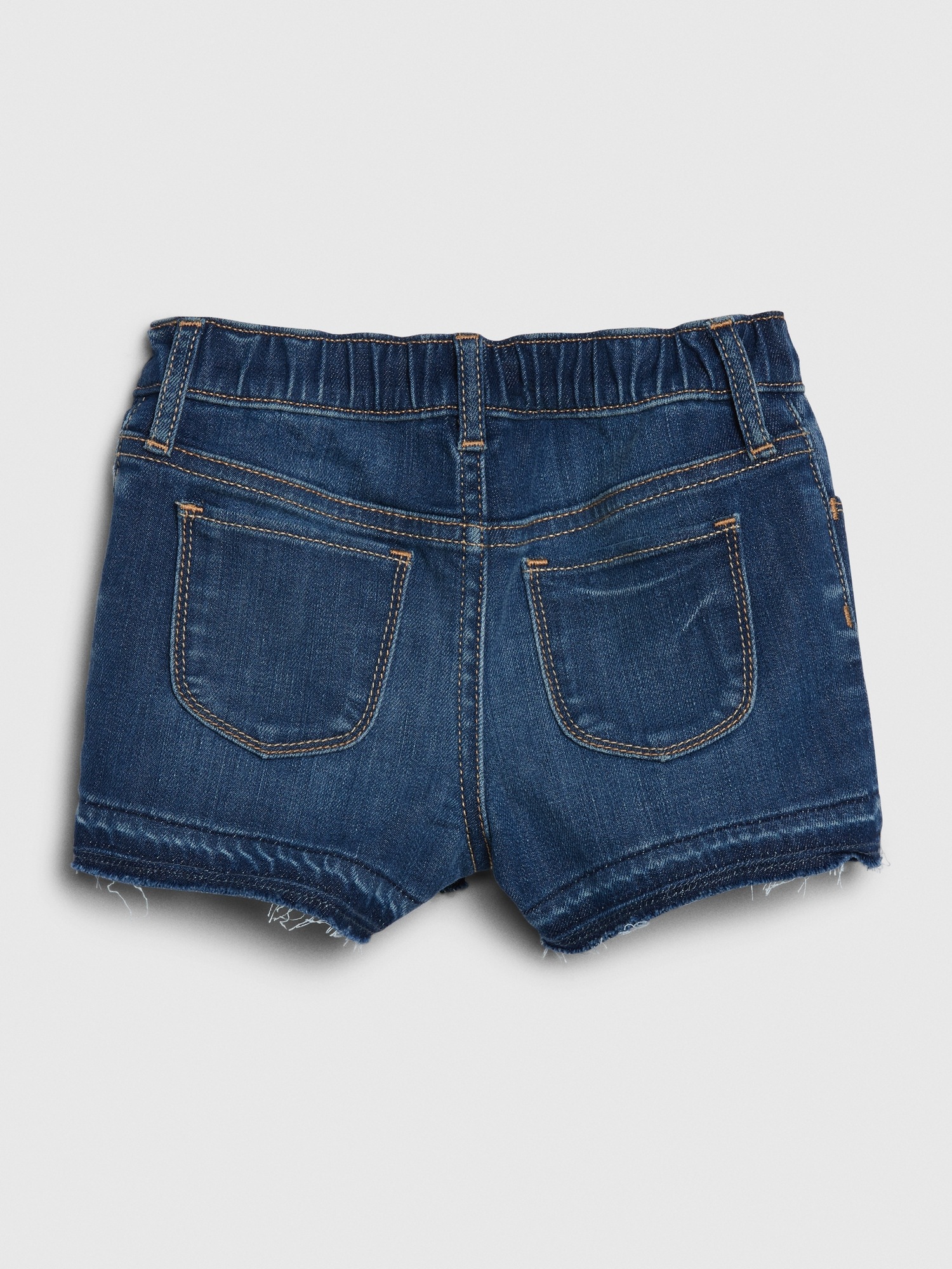 Short court avec applique en cœur pour tout-petit | Gap