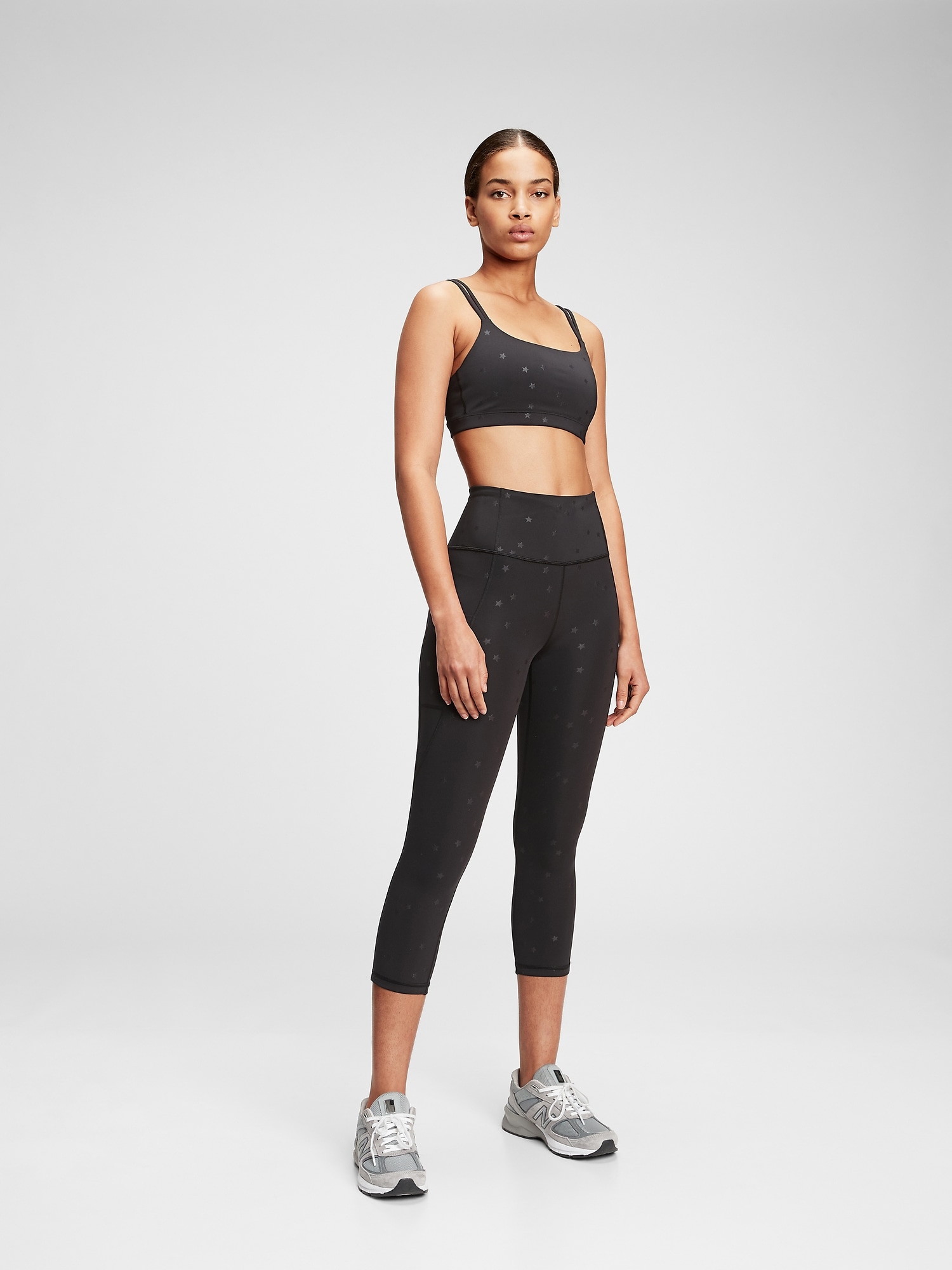 GapFit High Rise Blackout Side-Pocket Capris | Gap