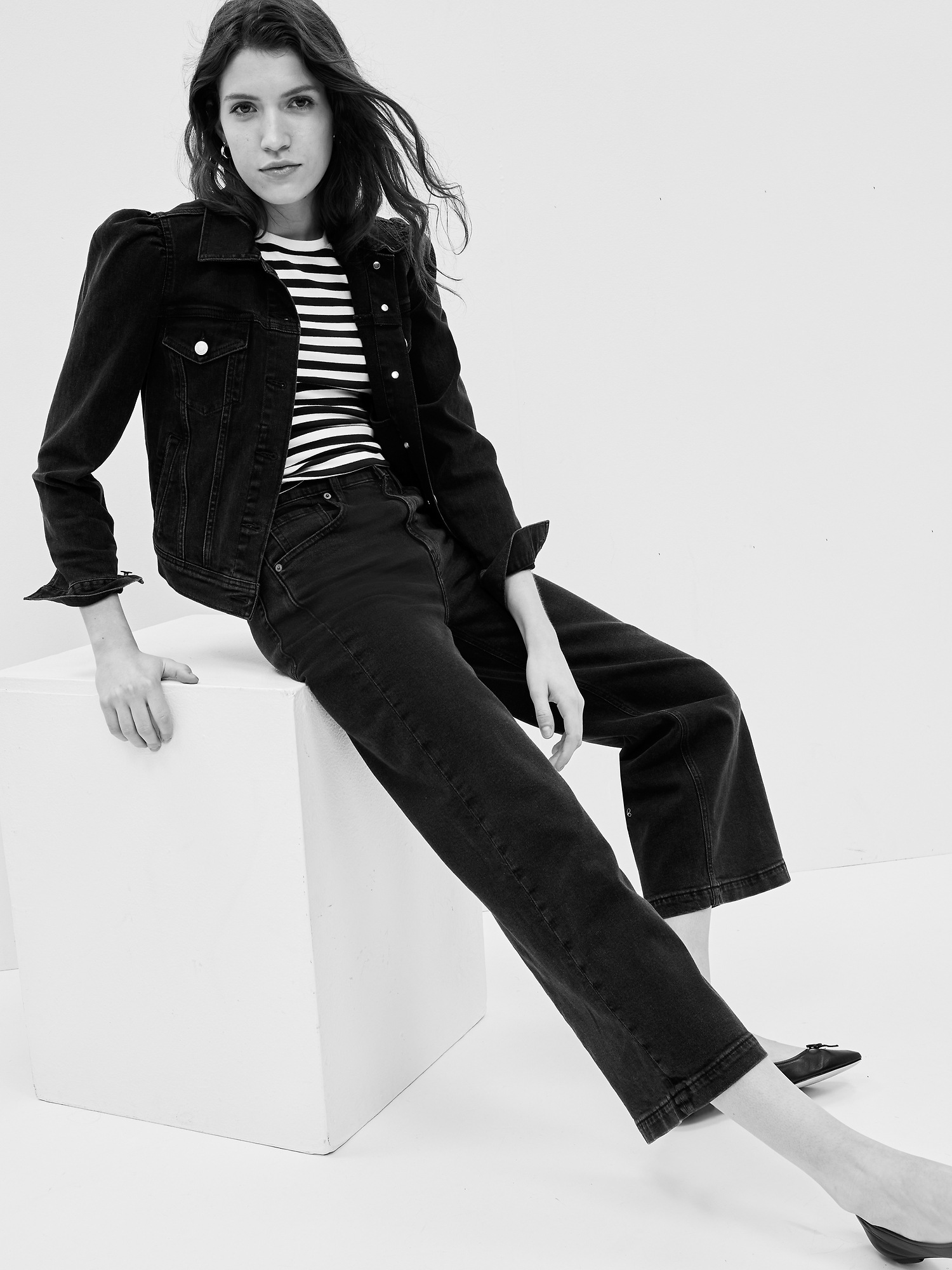 High Rise Stride Wide-Leg Ankle Jeans | Gap