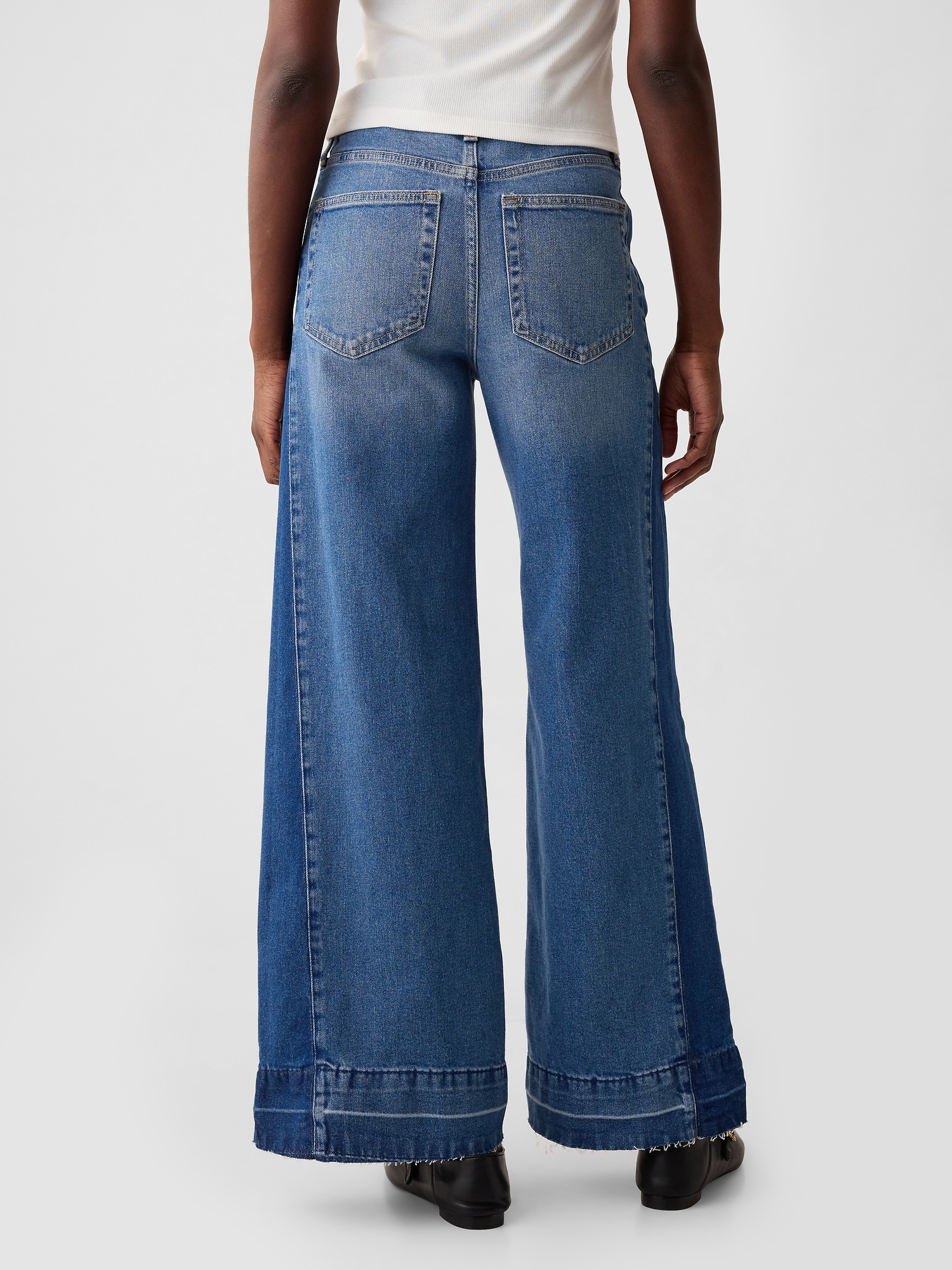 High Rise Stride Wide-Leg Jeans | Gap